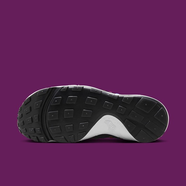 Nike Air Footscape Woven 'Rainbow' returns on 25 October Nike Air Footscape Woven 'Rainbow' returns on 25 October